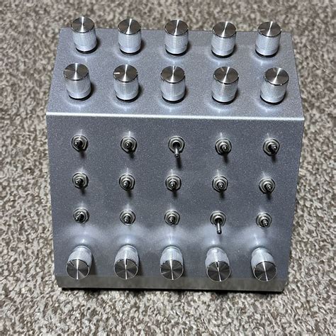 JMT SYNTH NDV Drone Noise Machine Reverb