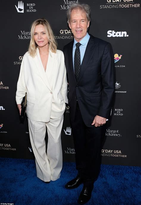 Michelle Pfeiffer And Husband David E Kelley Snag 22million Estate In