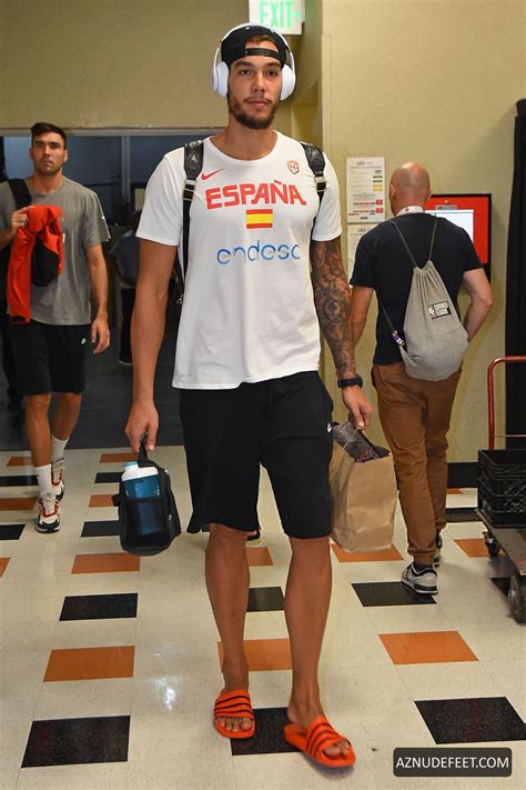 Willy Hernangomez Feet Aznudefeet Men