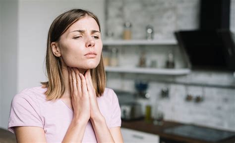 Što Je Rak Grla Koji Su Uzroci I Simptomi Raka Grla