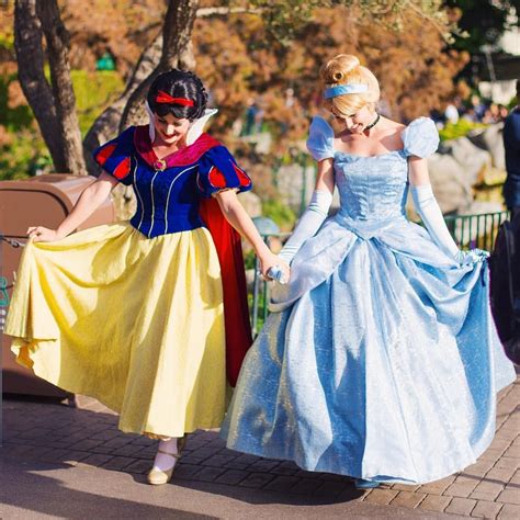 Pin On Disney Cosplayface Characters