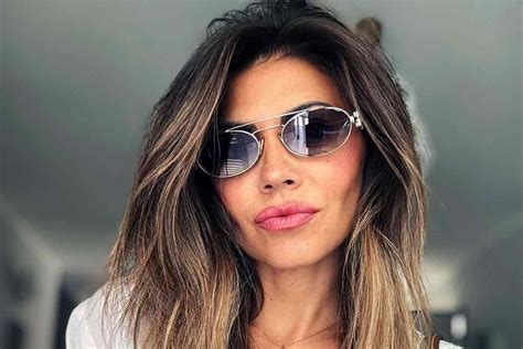 Con Te Le Cose Belle Non Finiscono Flora Canto Continua A