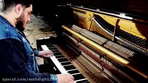 پیانو زدن ارون افشار