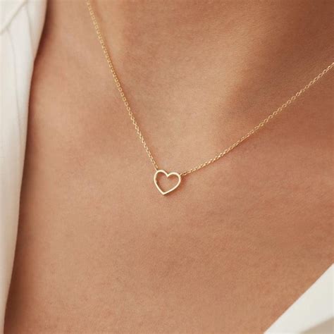 14k Solid Gold Tiny Heart Necklace Dainty Heart Pendant Necklace