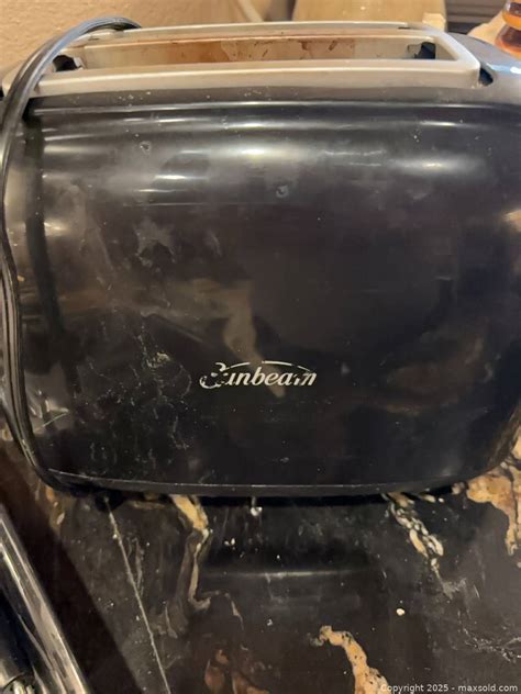 Mixed Kitchen Utensils Knife Caddies And Sunbeam 2 Slice Toaster Maxsold