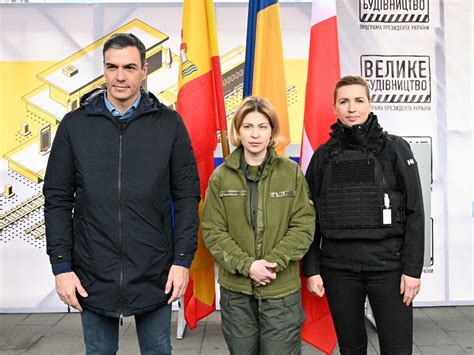 Испани Данийн Ерөнхий сайд нар Киевт хүрэлцэн ирж В Зеленскийтэй уулзжээ Isee Mn