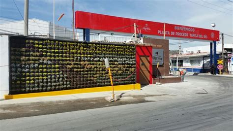 Foto Acceso Principal Procesadora De Alimentos Pilgrim´s Tepeji Del