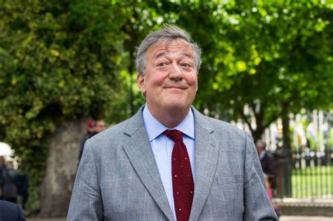 Stephen Fry Net Worth 2025: Acting Career and Biography