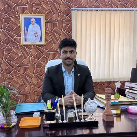 Aaditya Pandey Aadityaadvait • Instagram Photos And Videos