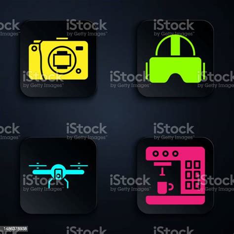 커피 머신 미러리스 카메라 드론 비행 및 가상 현실 안경을 설정하십시오 검은색 사각형 버튼입니다 벡터 3차원 형태에 대한 스톡 벡터 아트 및 기타 이미지 Istock