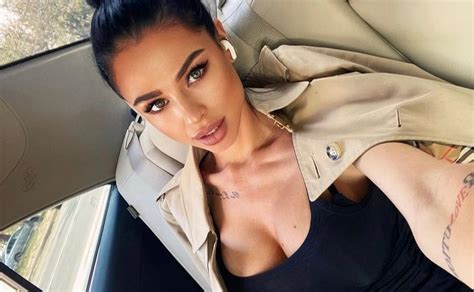 Суд виніс вирок київській блогерці Інні Вороновій яка знімала роботу ППО Вечірній Київ