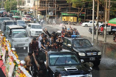 မွန်ပြည်နယ်ဝန်ကြီးချုပ် ဦးအောင်ကြည်သိန်း မွန်ပြည်နယ်၊ မြန်မာ့ရိုးရာယဉ်က