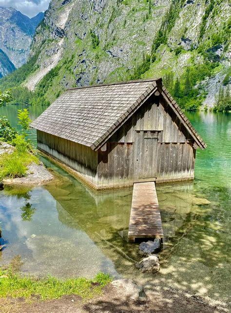 Solve Königssee jigsaw puzzle online with 234 pieces