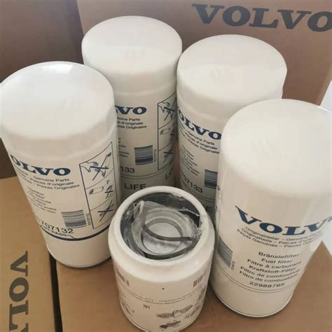 Heavy Truck Diesel Engine Fuel Filter 22480372 15126069 P550529
