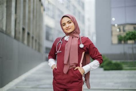 medical uniforms supplier in dubai uae doctor scrubs