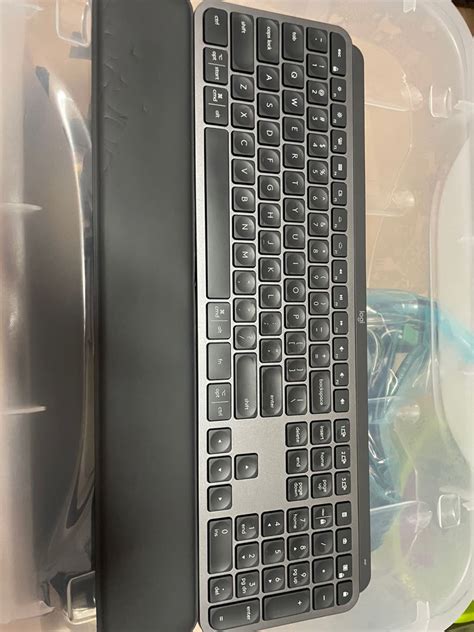 Logitech Mx Keys W Palm Rest Computers And Tech Parts And Accessories Computer Keyboard On Carousell
