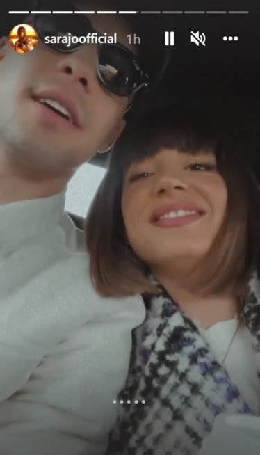 U Zagrljaju Sara Jo Pokazala Novog Dečka Pao Poljubac