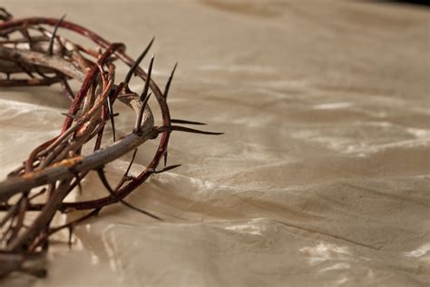 Jesus Crown Of Thorns Desktop Wallpapers Wallpaper Cave