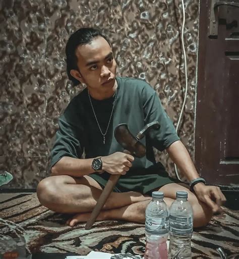 Siapa Zinidin Zidan Berikut Profil Dan Biodata Zinidin Zidan Lengkap Ada Umur Asal Hobi