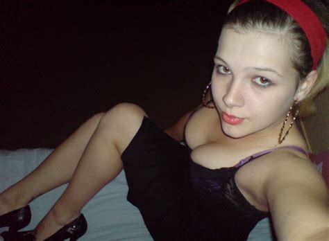 Slutty Tilz Screenshot 20210929 092058 Duckduckgo Porn Pic Eporner
