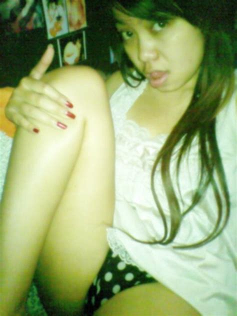 Cewek Abg Narsis Pamer Bh Dan Cd Cewek Abg Gaul