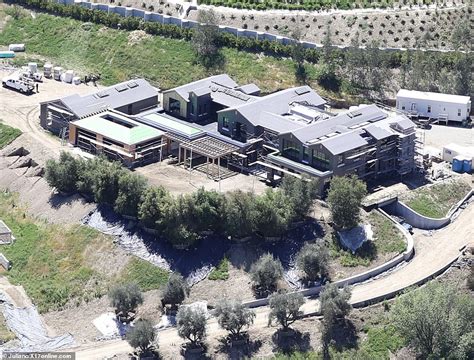 Kylie Jenners Billionaire Fortress With 15 Rooms And Underground