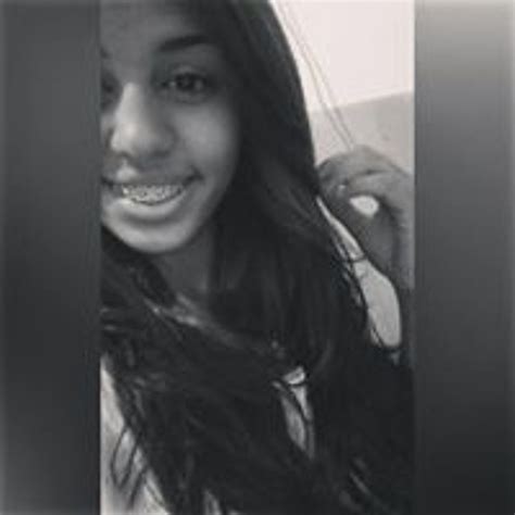 Stream Lara Lopes Music Listen To Songs Albums Playlists For Free