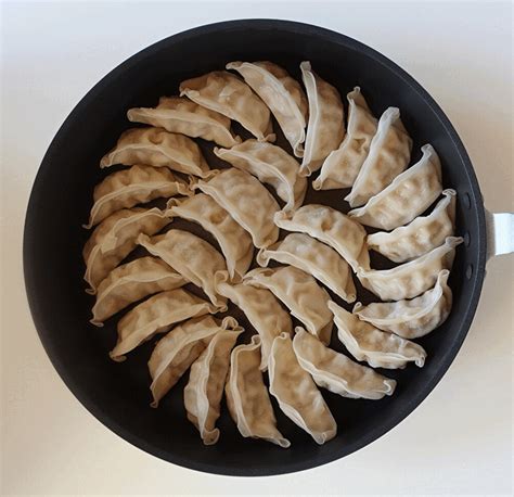 富山発アルミのプロが作る究極のアルミ鋳物製フライパンを使ってみませんか？｜わくたん Wakutan