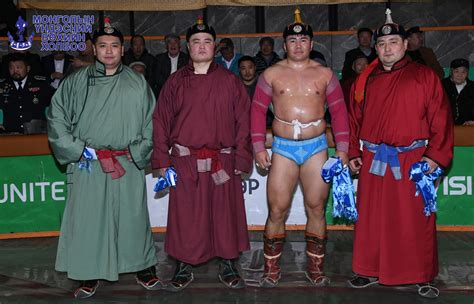 Монгол цэргийн өдөрт зориулсан барилдаанд О Хангай аварга түрүүлжээ News Mn