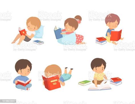 미취학 아동은 바닥에 누워 앉아 책을 읽는다 귀여운 아동 문학 팬 교육 취미 개념 만화 벡터 일러스트레이션 공부에 대한 스톡