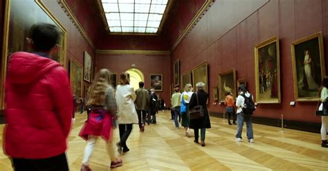 루브르박물관 입장료 인상 논란…관광객만 ‘봉