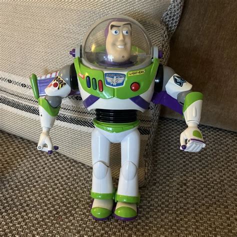 Disney Store Toy Story Buzz Lightyear Talking Action Figure 2011 25