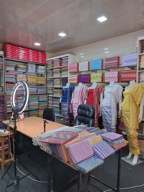 ဒို႔တိုင္းျပည္ ပိုးထည္ခ်ည္ထည္ကြန္ပ်ဴတာစက္ပန္းထိုးလုပ္ငန္းပင္ရင္း Added