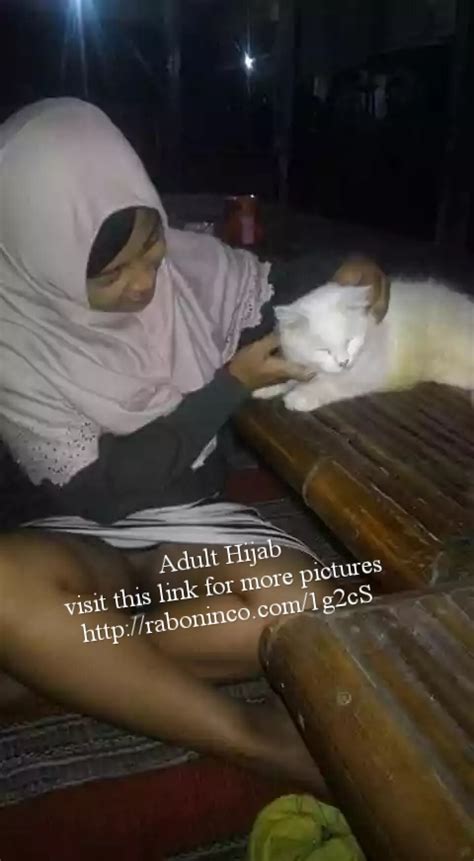 Jilbab Pamer Memek Di Poto