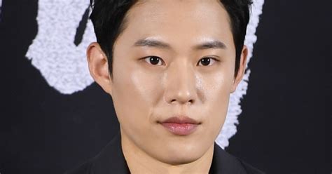 단독 변요한 아닌 김성철영화 파과 주인공 됐다