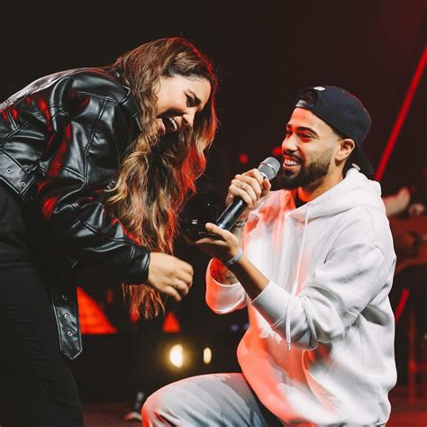 Cantora Gospel Sarah Beatriz Fala De Amizade Com Famosos Como Neymar