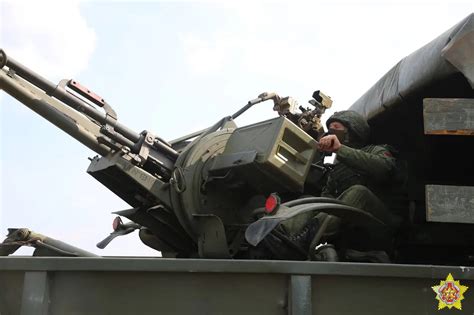 Учения под Брестом: задействованы расчеты комплексов С-300