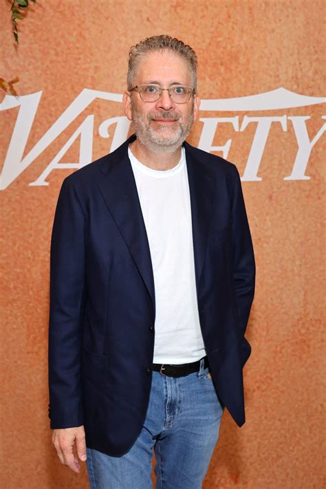 The Big Bang Theorys Kaley Cuoco Pays Tribute After Star Bob Newharts Death