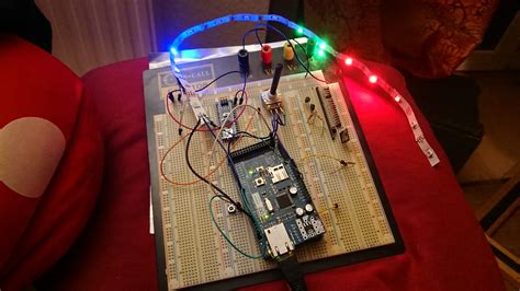 Analoge Arduino LED Uhr Commander1024