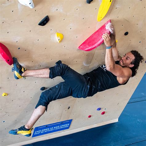 First Time At An Indoor Bouldering Centre 4 Things You Should Know