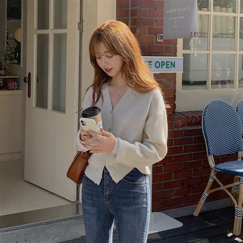 프롬헤드투토 쌀쌀한 아침 저녁으로 걸치기 좋은 가디건🤎 오픈 클로징 둘 다 다른 분위기로 착용하기