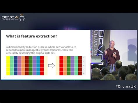 How Link Prediction Can Help Machine Learning Reasontown