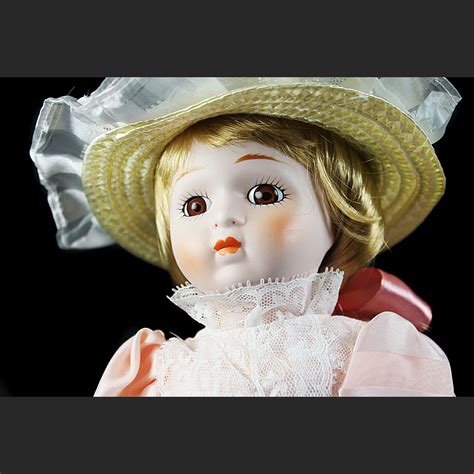 Bisque Porcelain Doll Heritage Mint Ltd Ashley Americas Dolls 16
