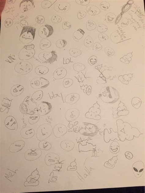 Random Emojis Art Amino