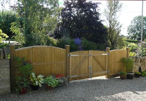 Our Arched Top Convex Wooden Featherboard Garden Gates Are