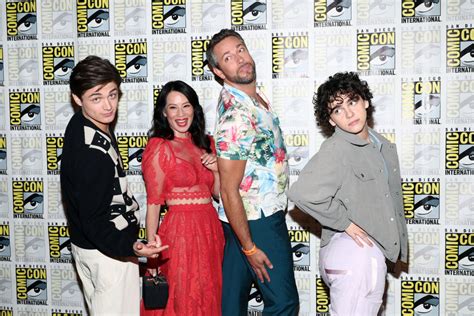 Zachary Levi And Shazam Fury Of Gods Cast Interview