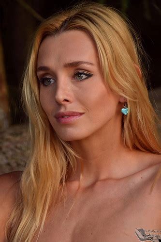 Dominika Sets Flickrlinkr