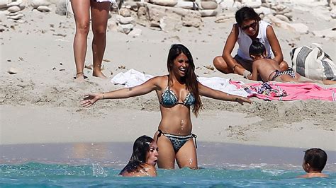 Messi Y Antonella Benz Suv Argentina World Cup Arya Stark Georgina