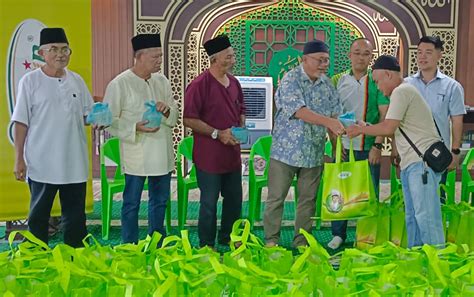 Tong Seng Huat Terus Santuni Penduduk Kampung Suara Sarawak