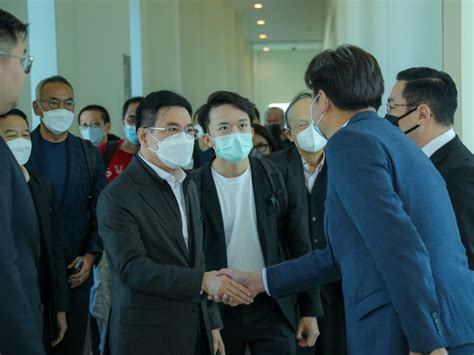 Тайландын хаант улсын Шадар сайд бөгөөд Худалдааны сайд Журин Лаксанависит Монгол Улсад хүрэлцэн